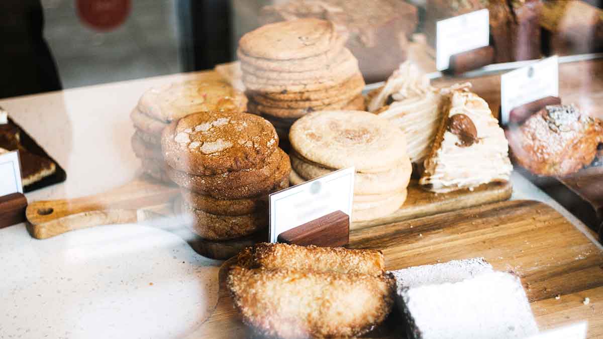 Choice of sweeteners in baked goods